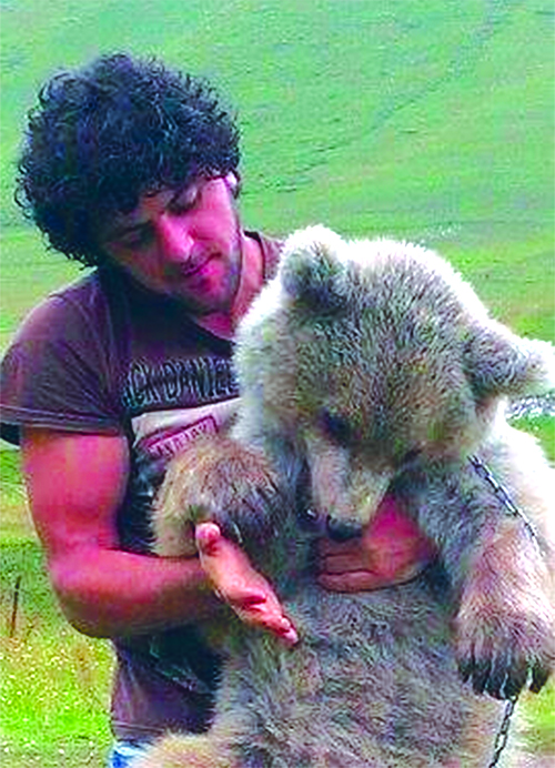 "ფულის სიყვარულმა დააბრმავა ხალხი" - კვირის პალიტრა