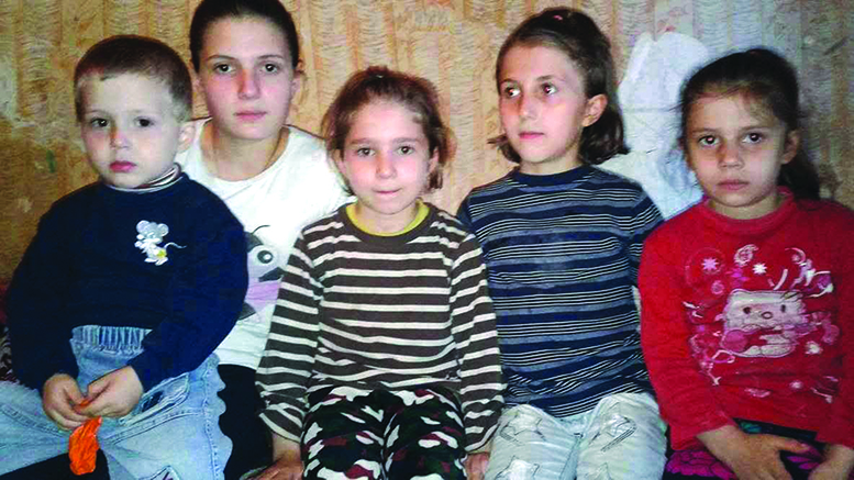 "მერე რა, რომ ფოტოაპარატი და კომპიუტერი არა მაქვს, მე 5 და-ძმა მყავს და ...