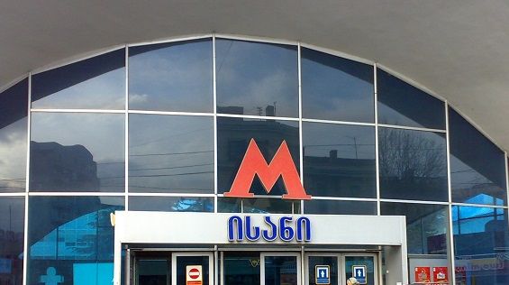 მეტროს სადგურ "ისანში" ლიანდაგებში მამაკაცი ჩავარდა - კვირის პალიტრა