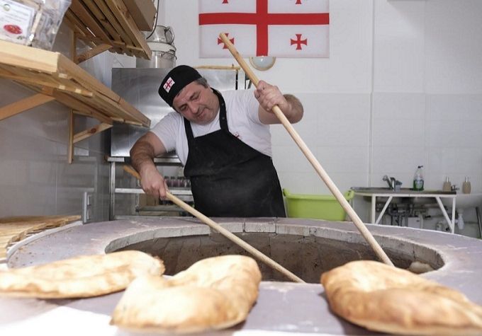 "ქართული საცხობების ბუმი: რატომ უყვართ პოლონელებს პური და ხაჭაპური ...