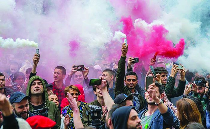 "ვარსკვლავბიჭუნას" მოლოდინში, ანუ მანკიერი წრე ქართულ პოლიტიკაში ...