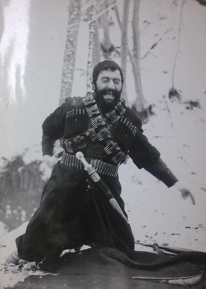 "უცებ იპოლიტე მომიბრუნდა და... ფეოლა მამაშენიაო!" - ცნობილი ადამიანების ...